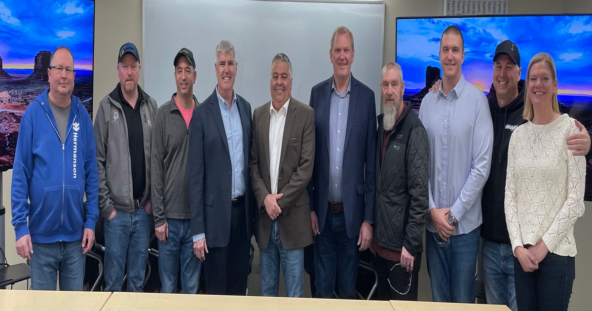 SMART Union Leadership Visits Hermanson | Hermanson Company LLP